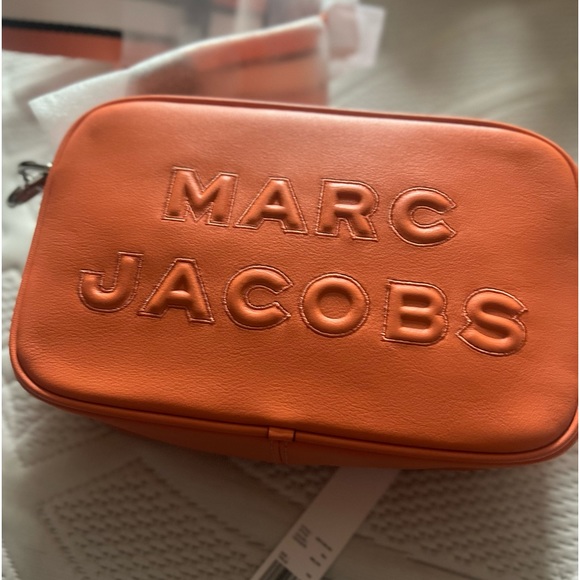 Marc Jacobs | Bags | Marc Jacobs Camera Crossbody Perfect For Spring ...